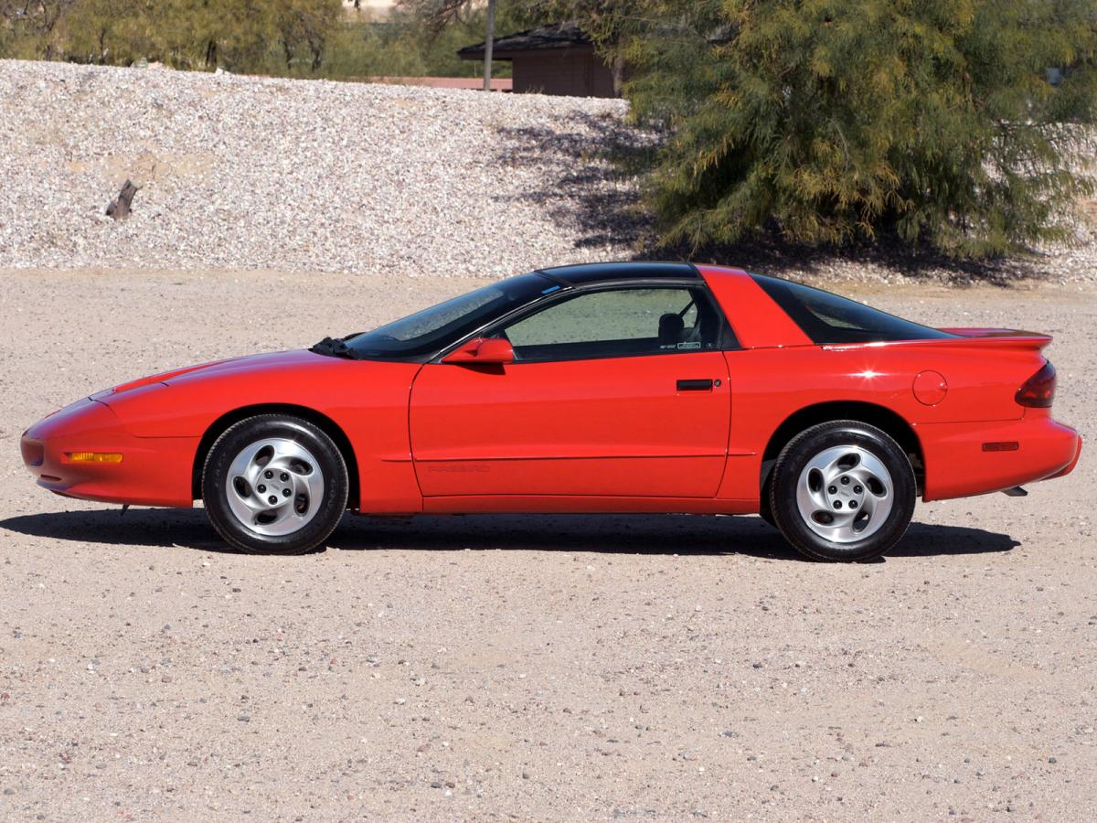 Pontiac Firebird IV 3.4i V6 (148 Hp) Automatic